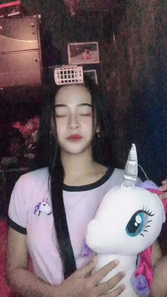 Lailasr (@layladr_) - Urlebird