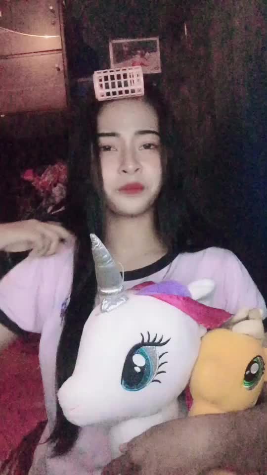 Lailasr (@layladr_) - Urlebird