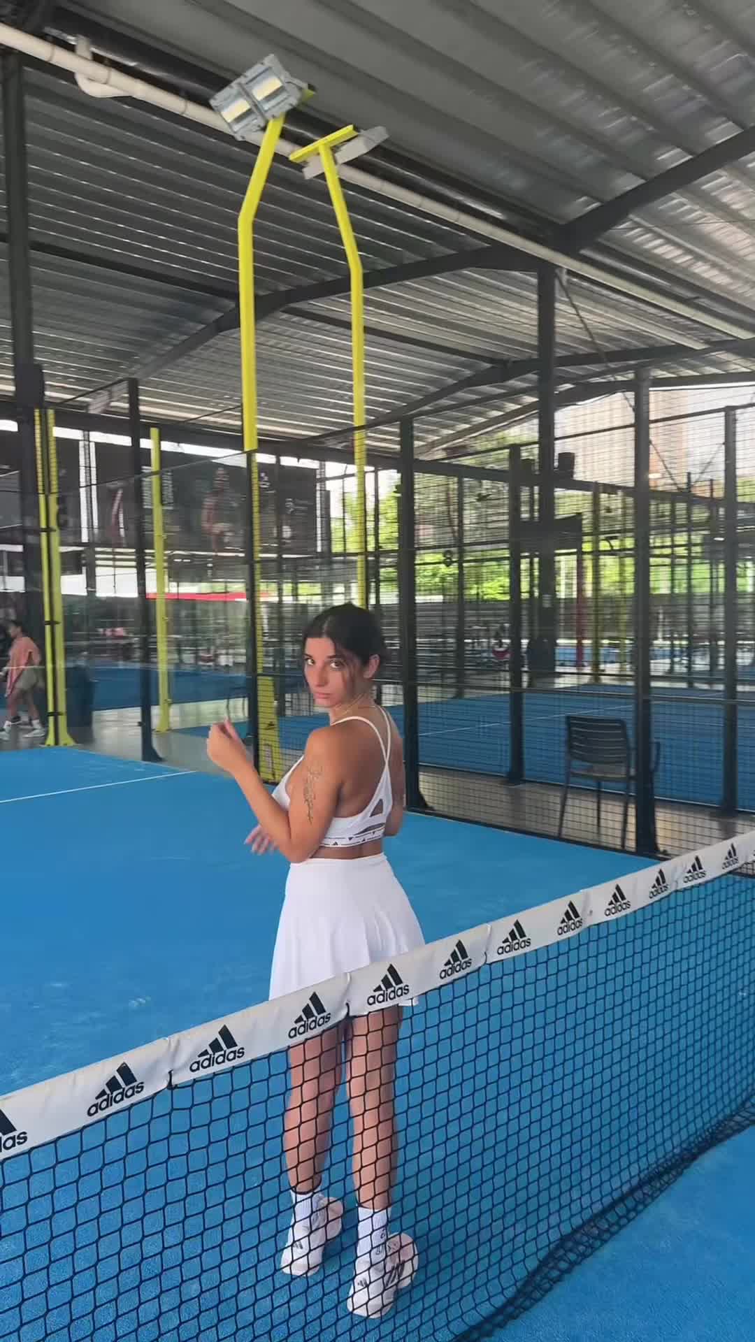 ika_dauria (@ika_dauria) - Urlebird