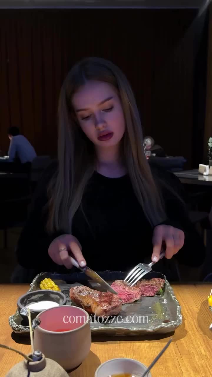 Comatozze (@comatozze_official) - Urlebird