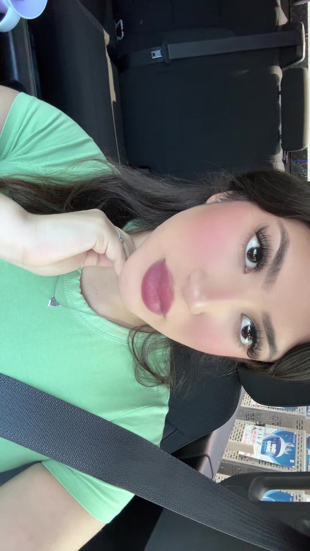 Jennifer Gamez (@jennifergamez3) - Urlebird