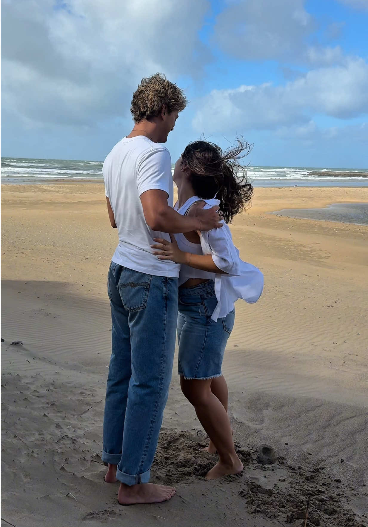 Elle Edwards (@livefitelle) - Urlebird