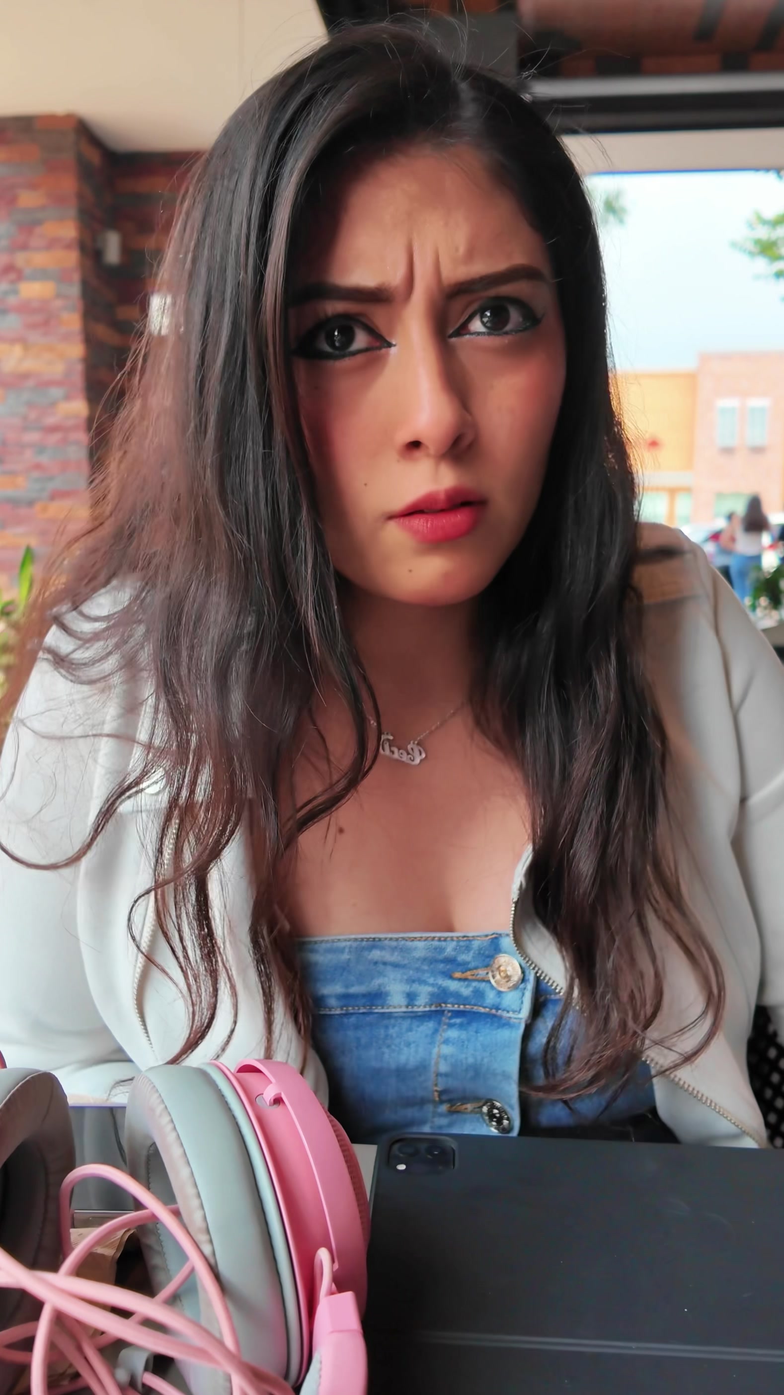 Ceci Mor (@cecilia.morita) - Urlebird