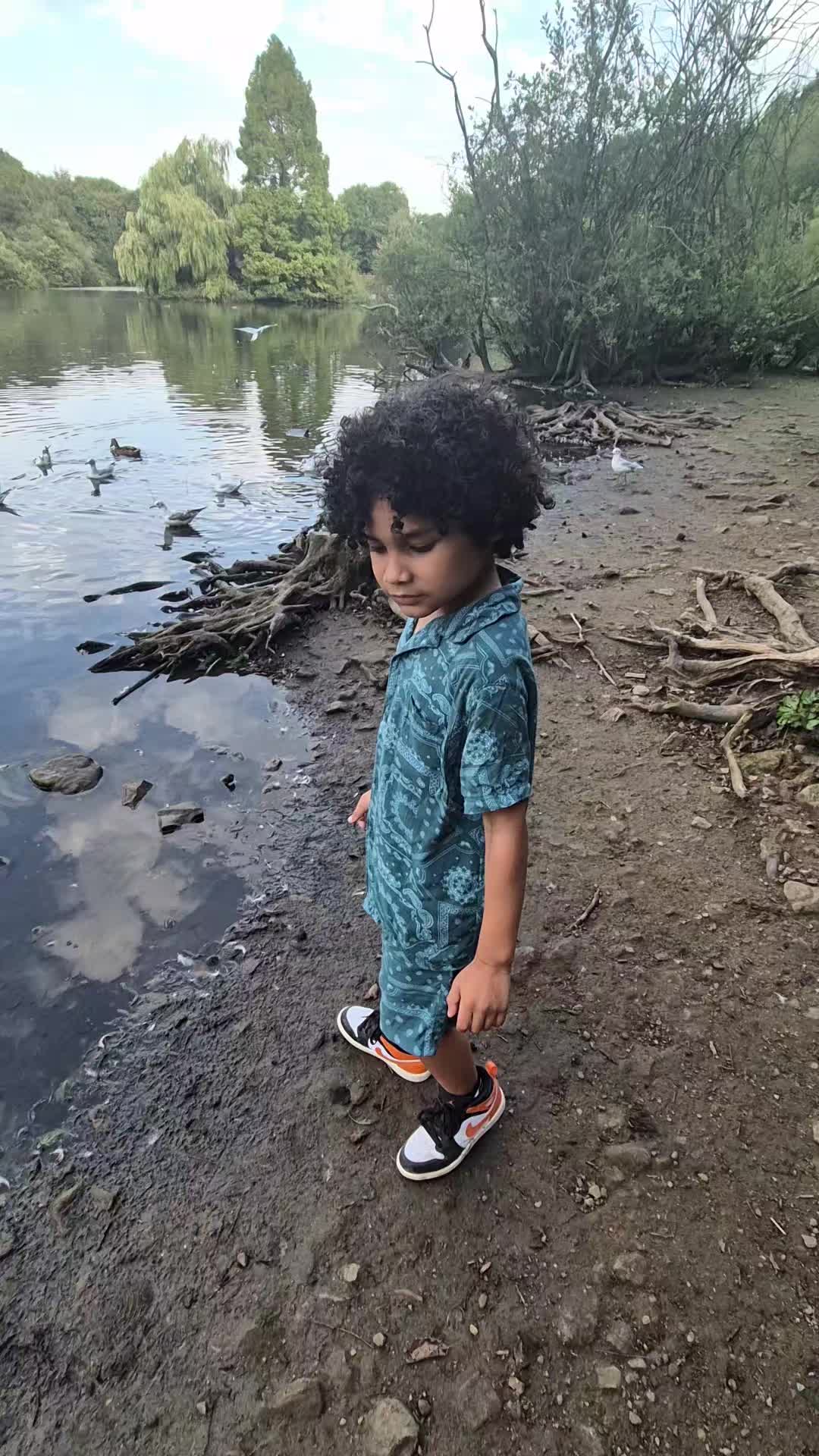 Esha Mae (@eshamae1) - Urlebird