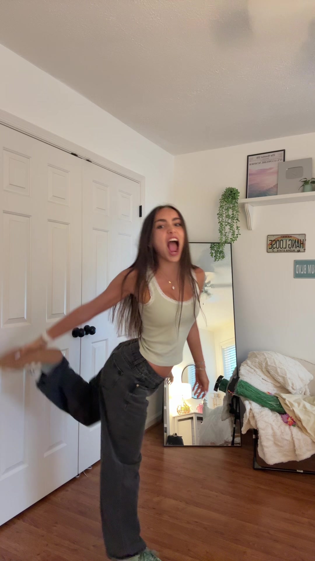 noelle kate (@thenoellekate) - Urlebird