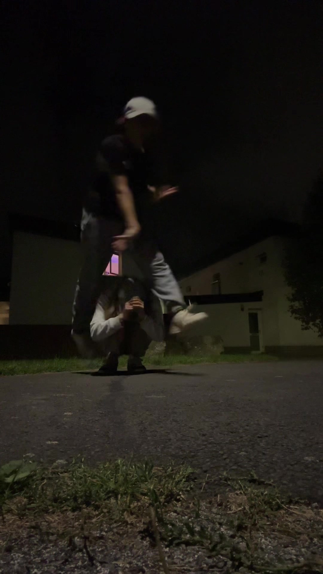 x.sister_shuffle.x (@x.sister_shuffle.x) - Urlebird