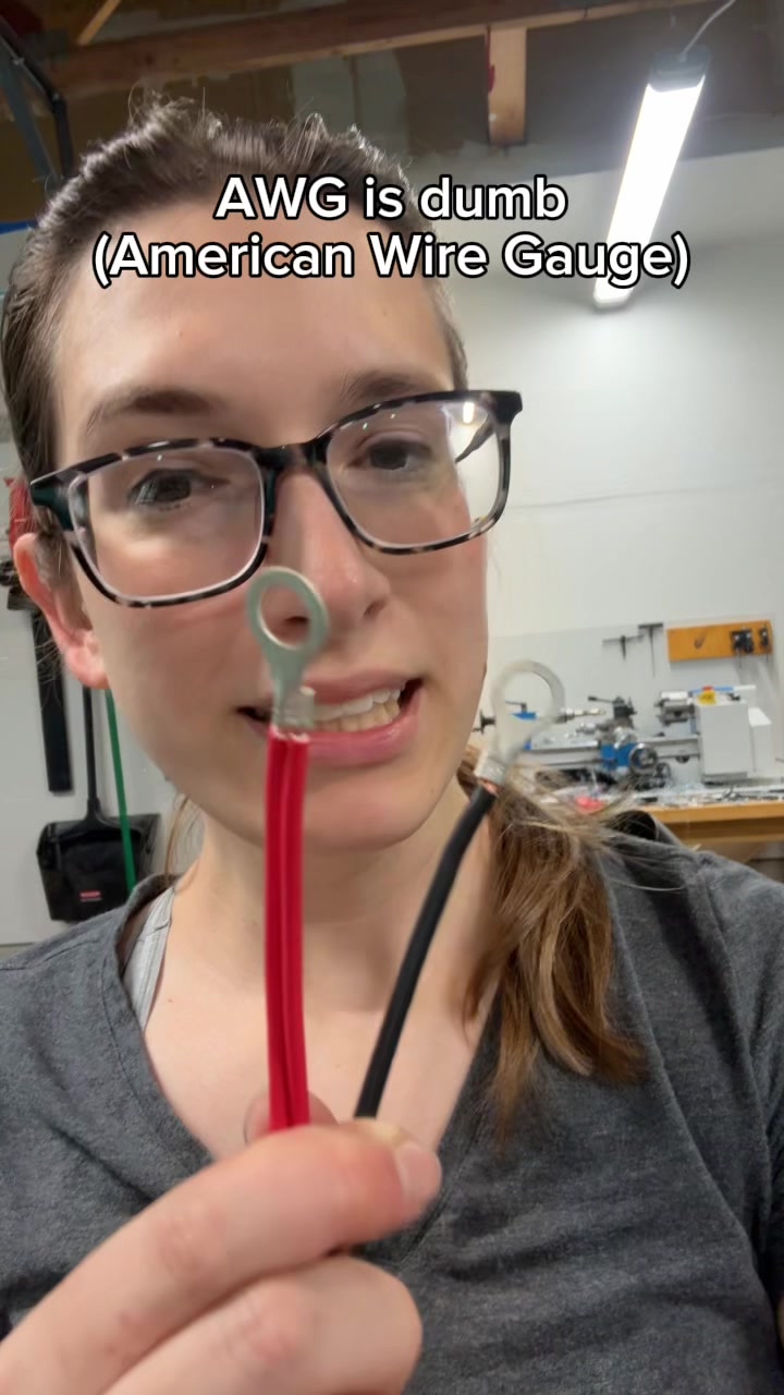 Caylee P (@cayleependerass) - Urlebird