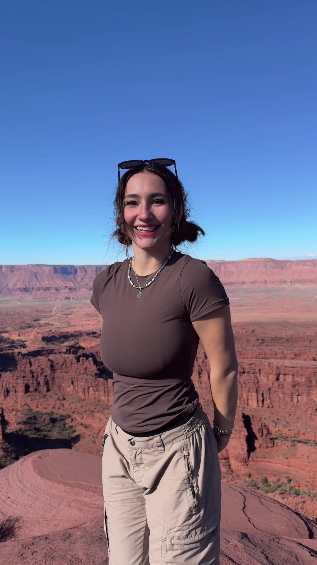 Devon (@devon.shae) - Urlebird