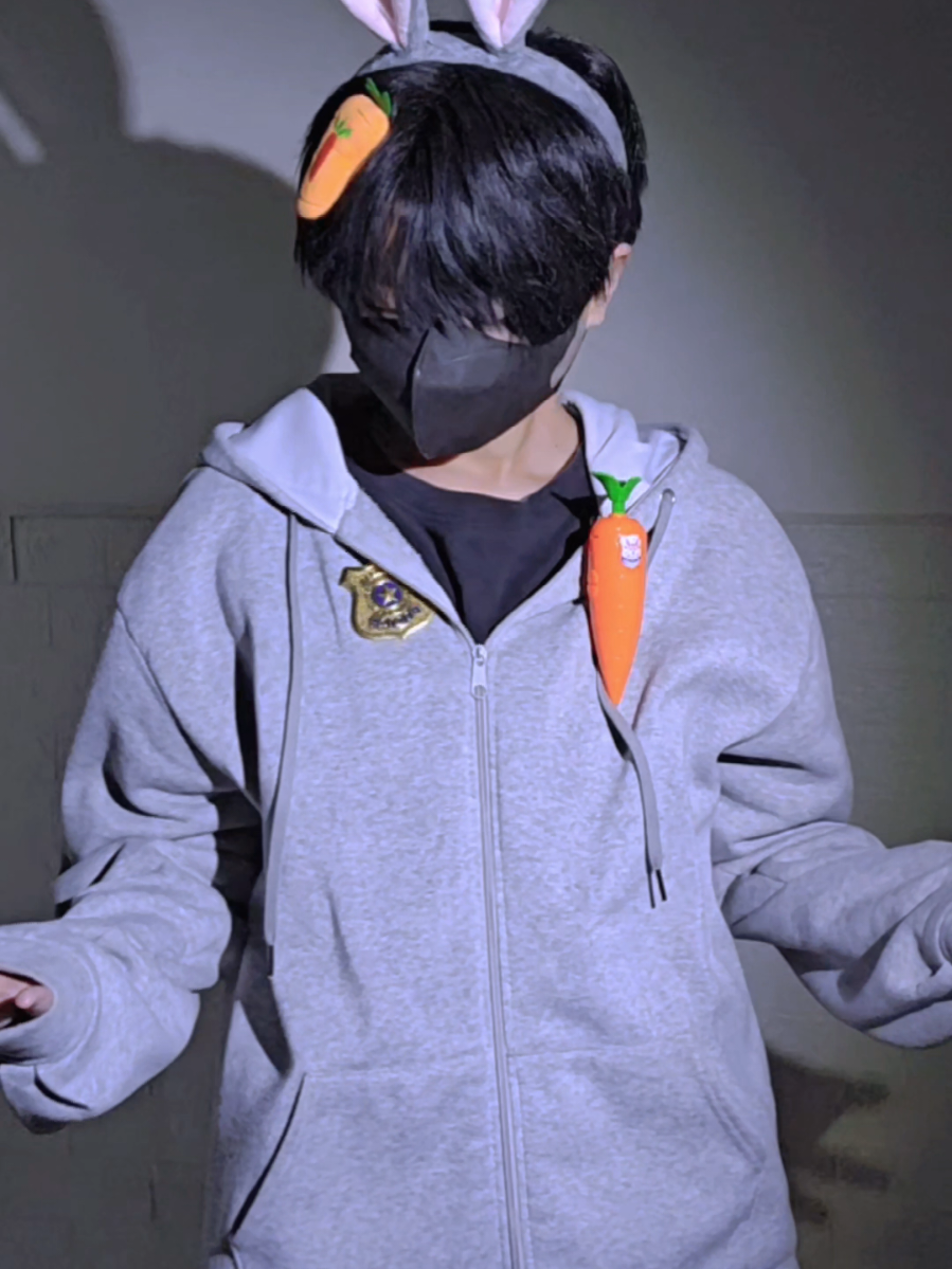 𝗠𝗜𝗞𝗨𝗡 (@mikun190) - Urlebird