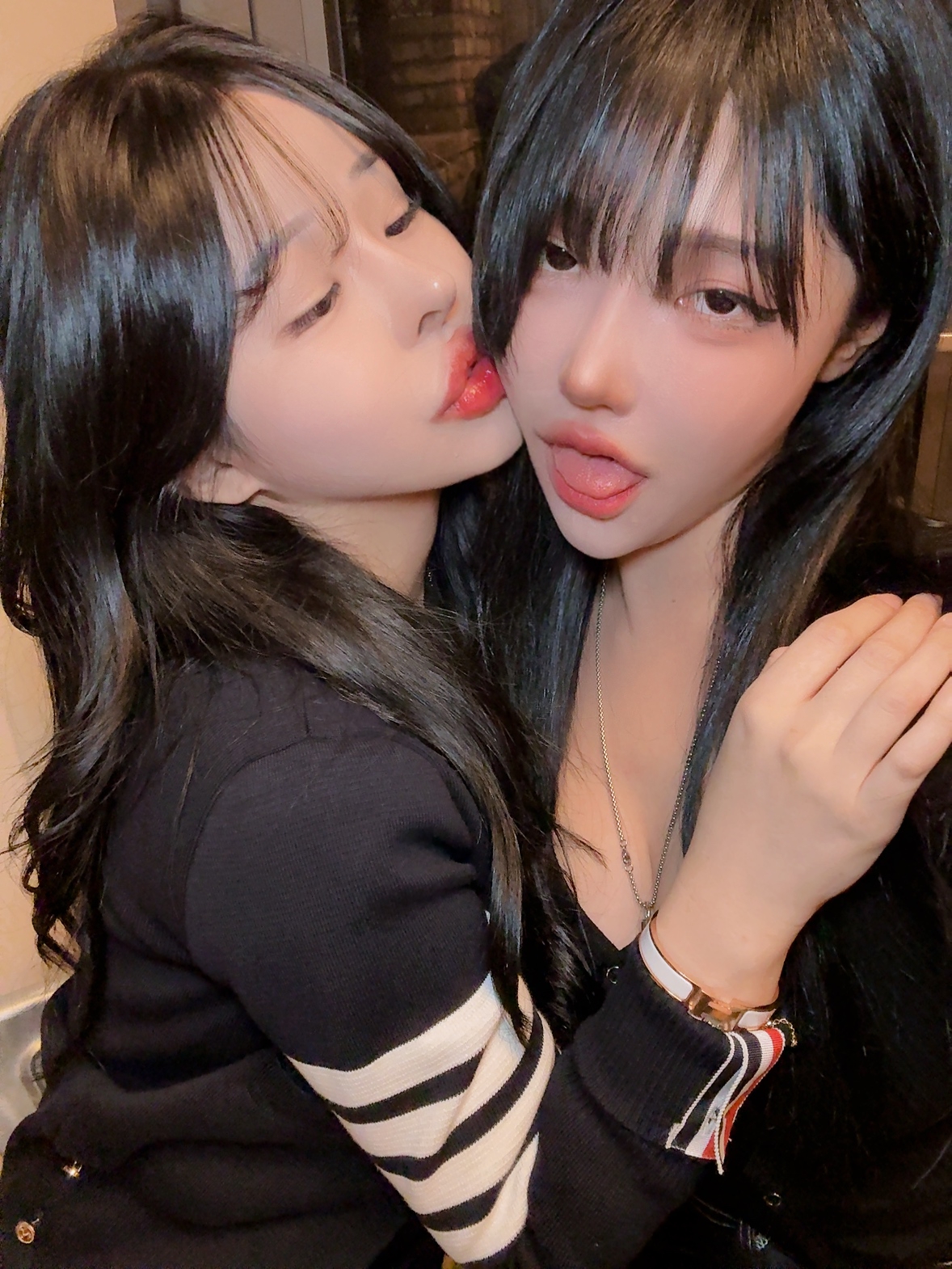 박라희 lahee (@rmrm1813) - Urlebird