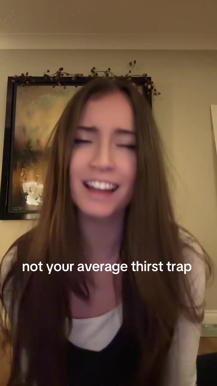 Kitten_Sophie (@kitten_sophie) - Urlebird