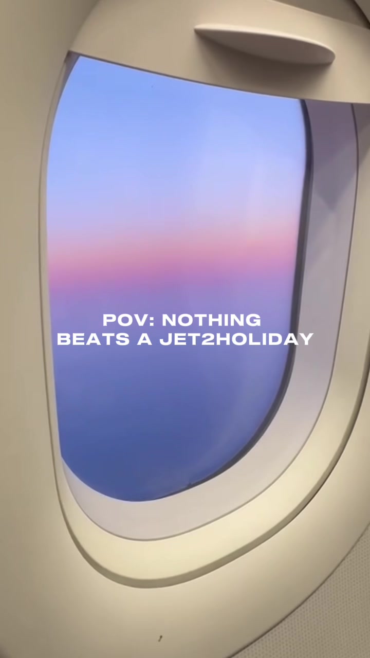 Danielle Harold (@danielle_harold) - Urlebird