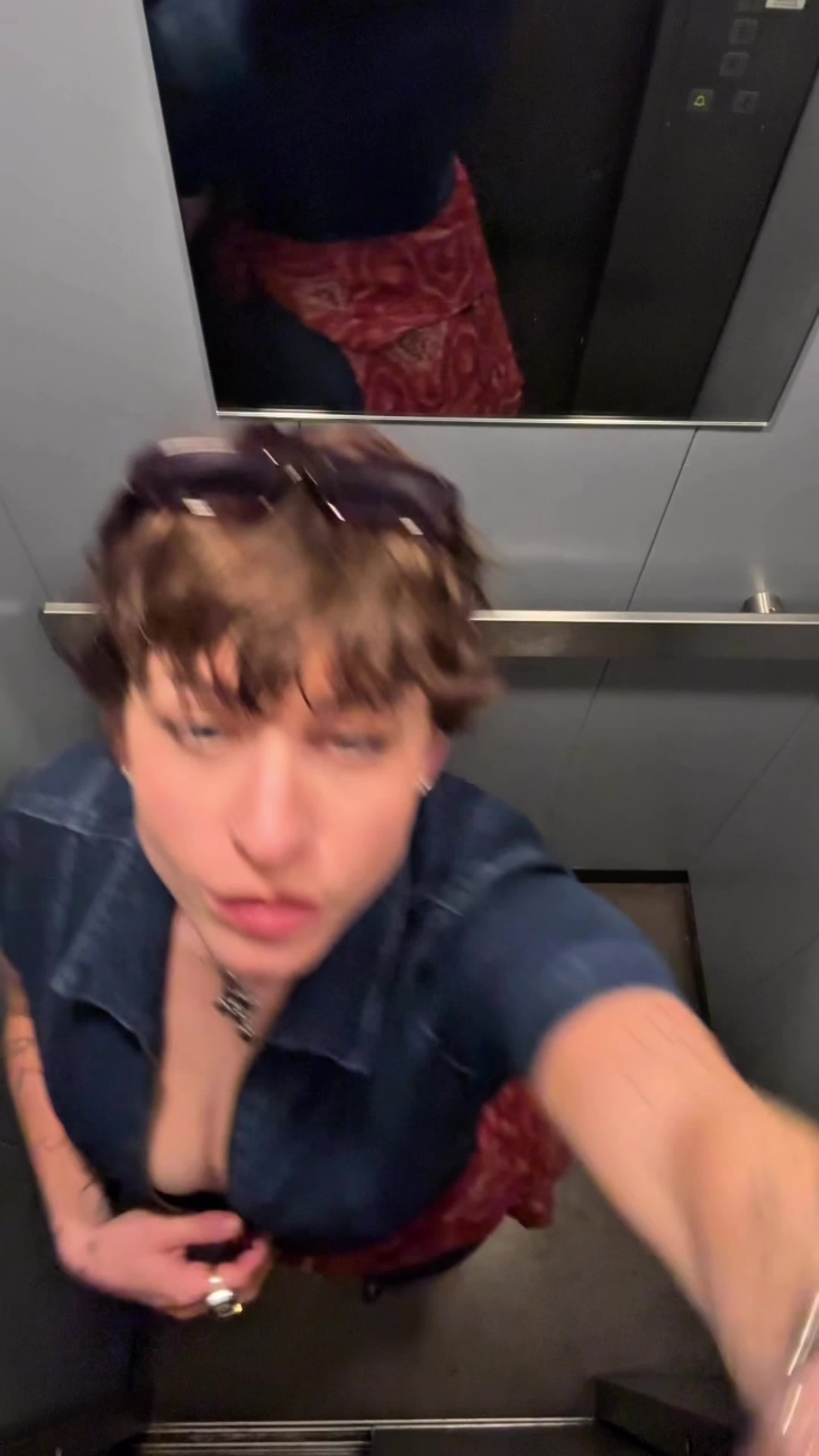 Haileyyy (@badgal.hailey) - Urlebird