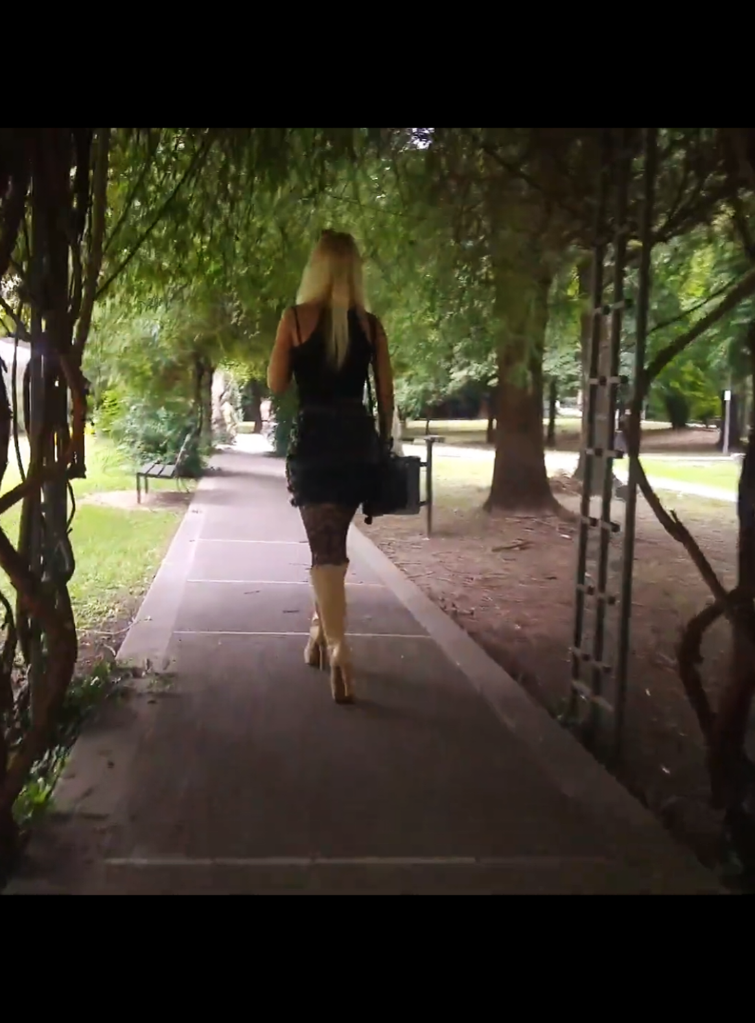 Dana Labo (@dana_labo_official) - Urlebird