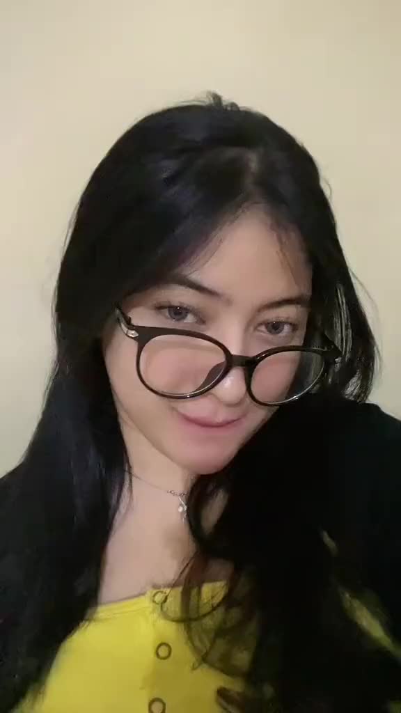 Lala Vilansty (@lala.vilansty) - Urlebird