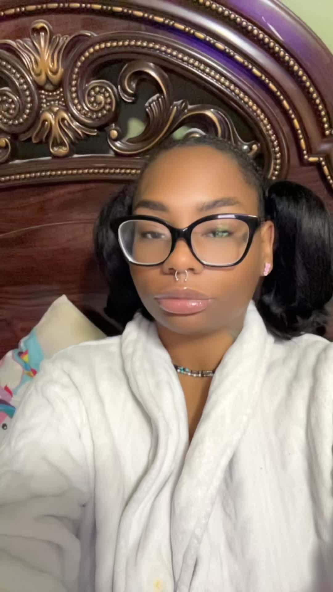 Shawnna Jonnell (@shawnnajonnell) - Urlebird