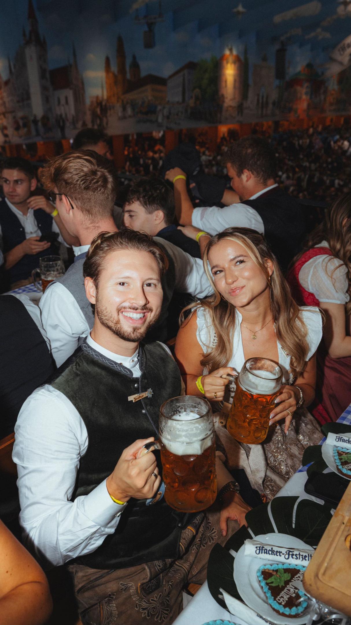 alinaxloves (@alinaxloves) - Urlebird