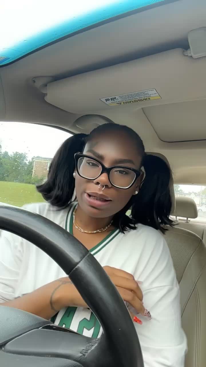 Shawnna Jonnell (@shawnnajonnell) - Urlebird