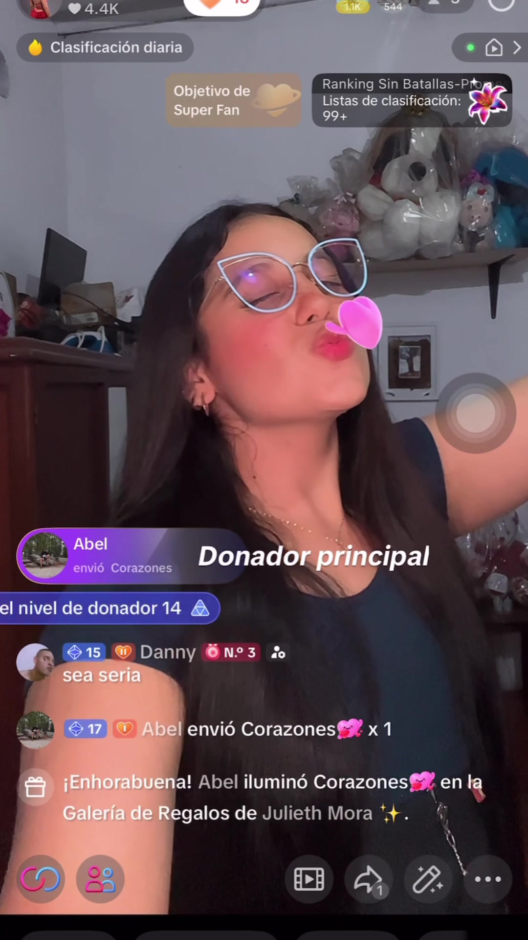 Julieth Mora (@soy_julieth_mora) - Urlebird