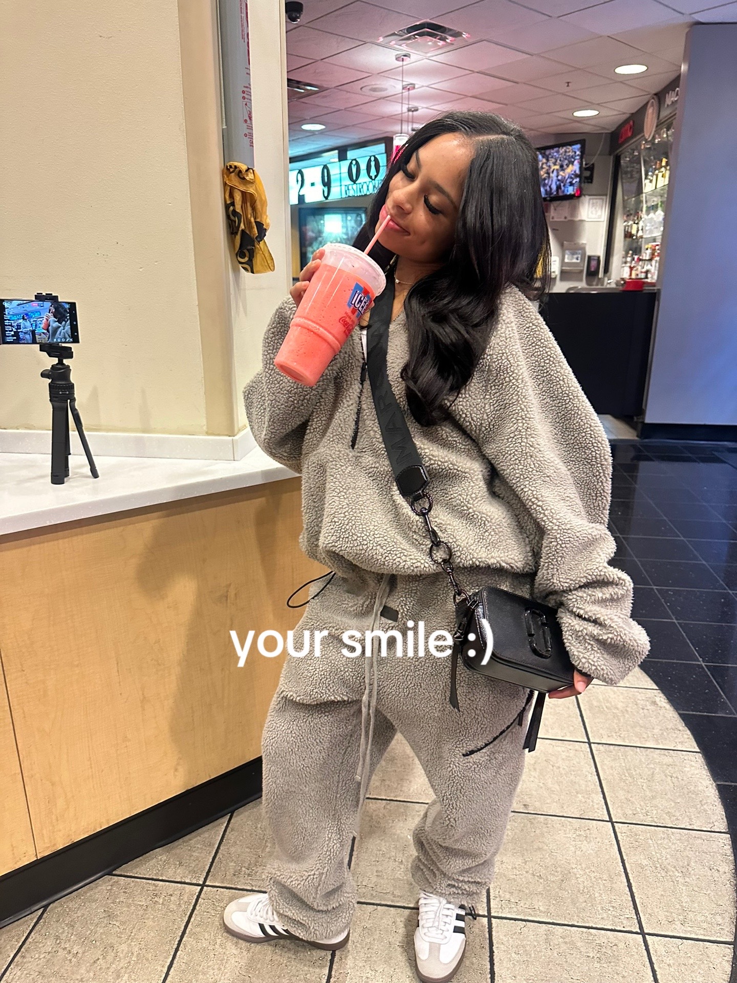 Nadia J (@notnadiajocelyn) - Urlebird