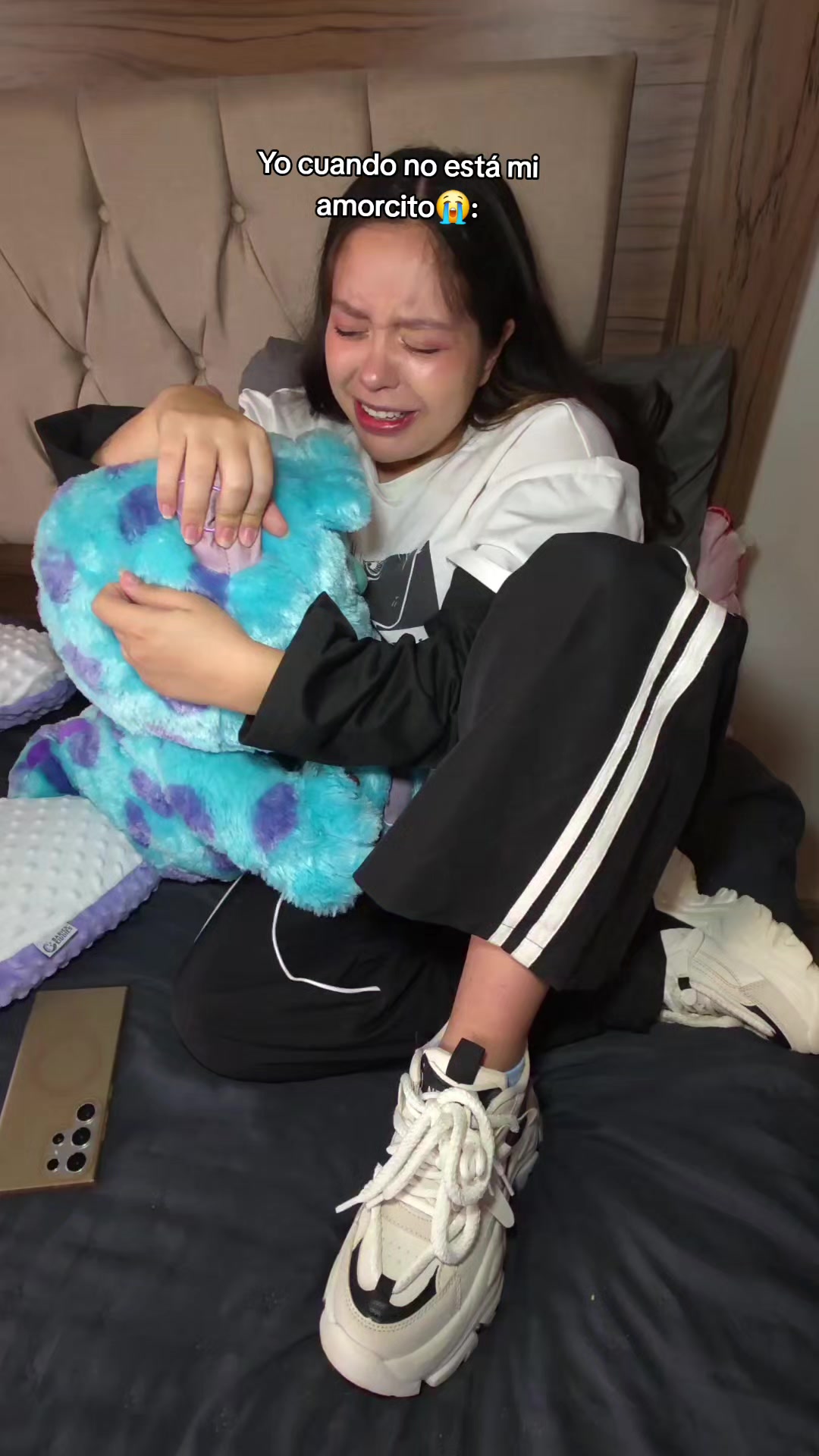 ValeRuky (@valerukyy) - Urlebird