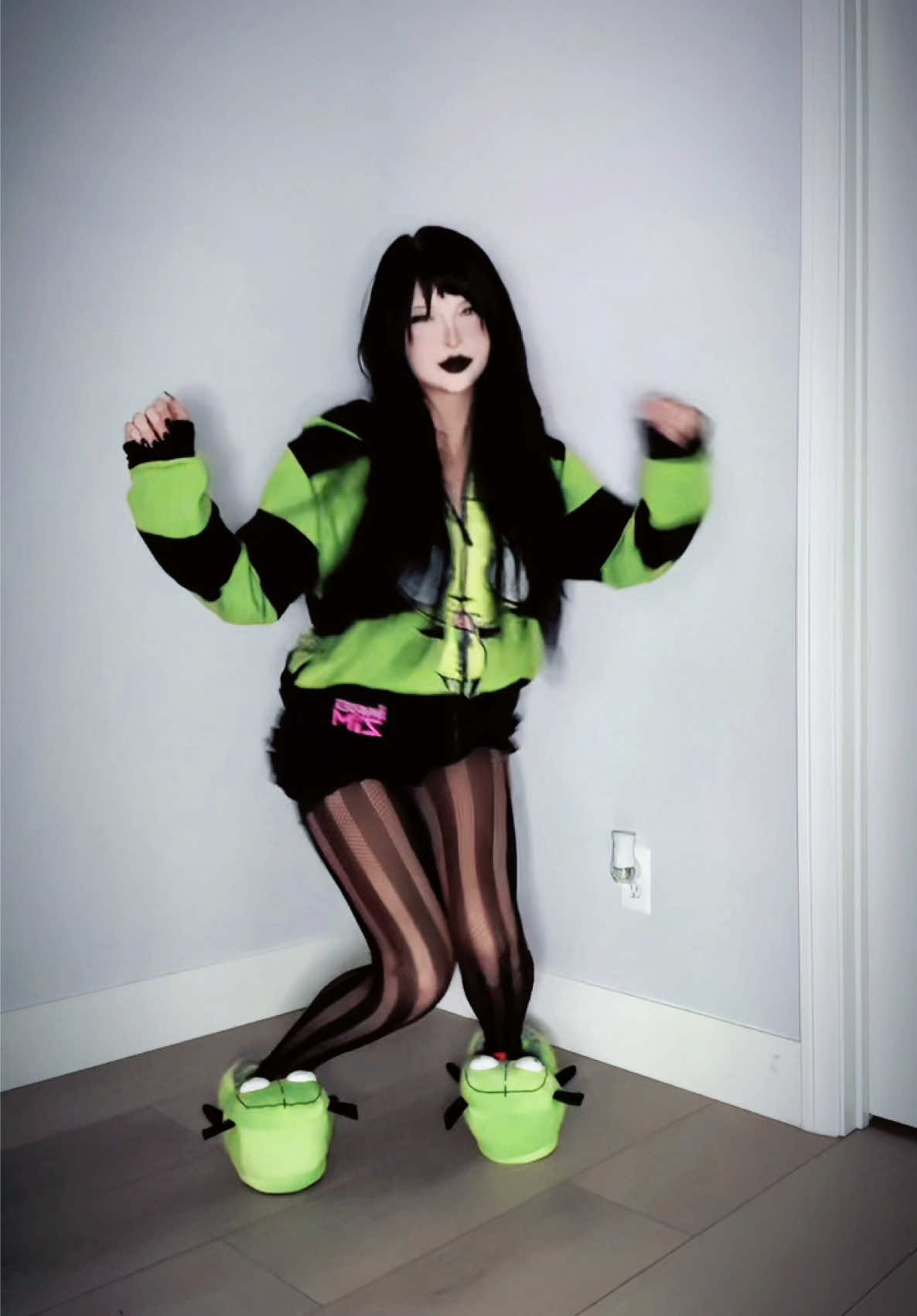 Noodle emote :3 #goth #gothgirl | Baby🖤 (@bellbobagg)