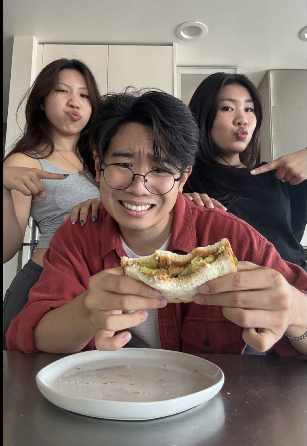 instagram (@instagram) - Urlebird