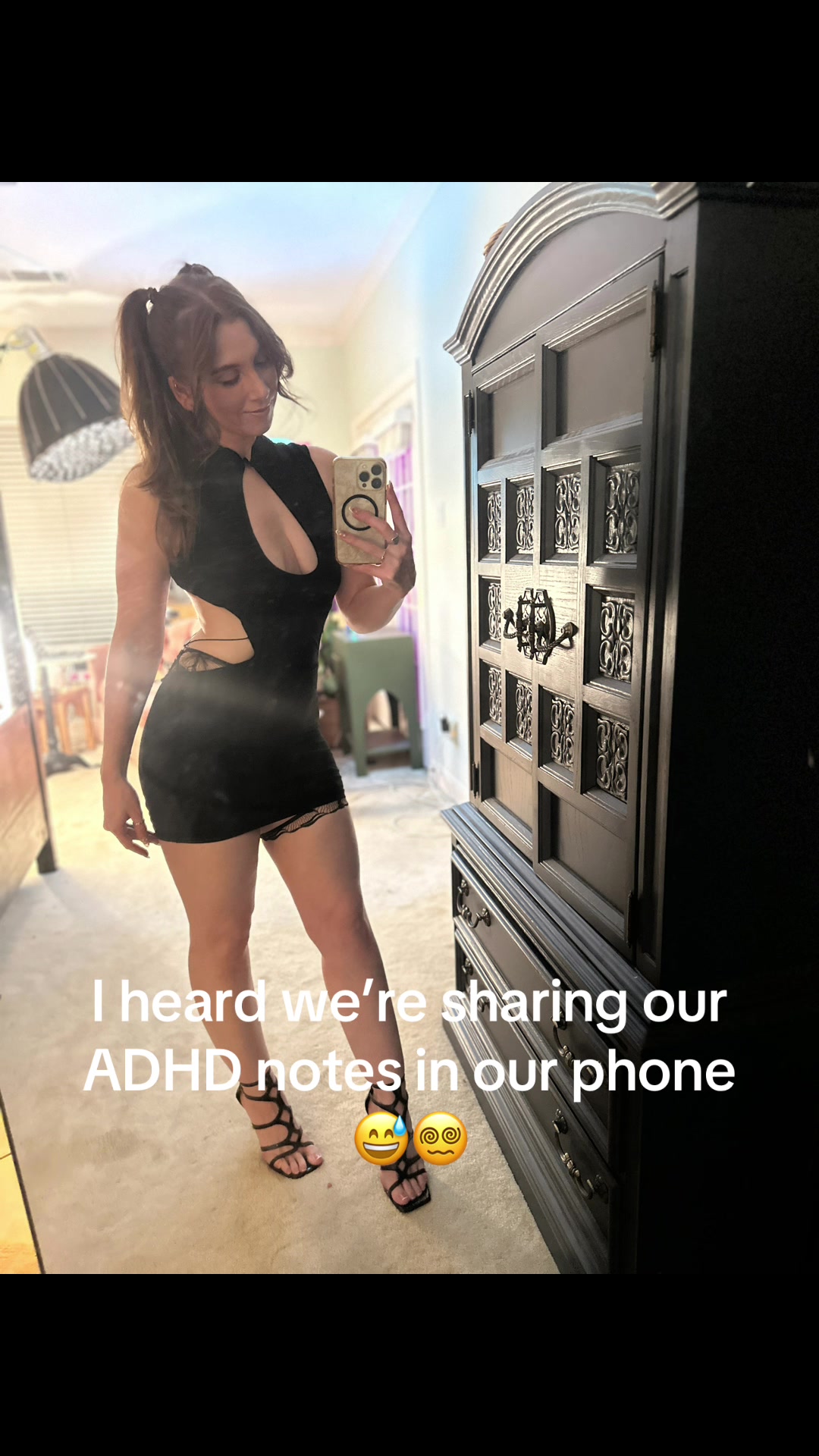 Kari (@musemered) - Urlebird