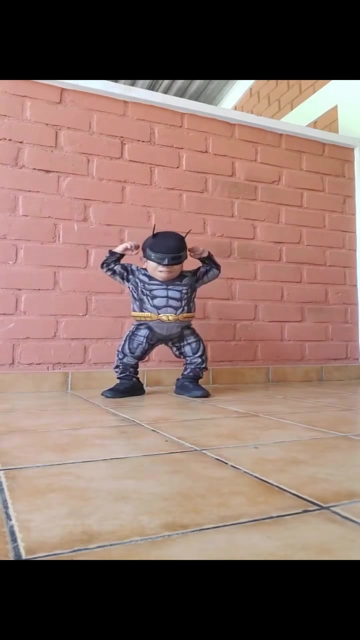 Tiny Batman (song: ilyTOMMY - 3 AM) | ♡ilyTOMMY♡ ⋆˙ (@loverbboiiii)