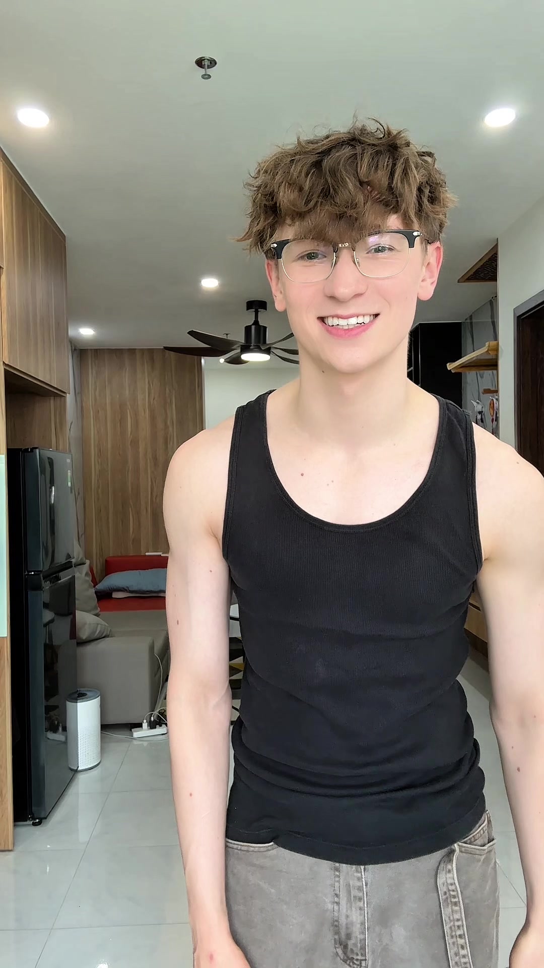 Joshy & Hai (@joshyandhai) - Urlebird