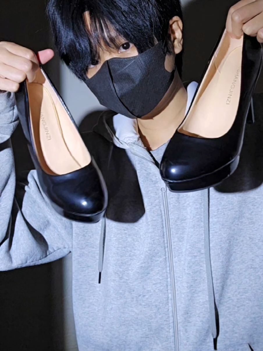 𝗠𝗜𝗞𝗨𝗡 (@mikun190) - Urlebird