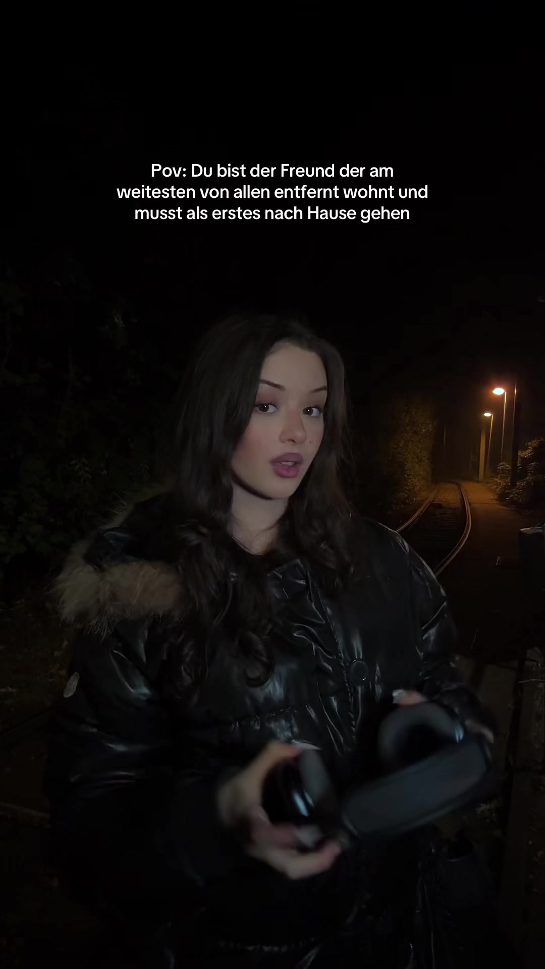 woistlena (@woistlena) - Urlebird