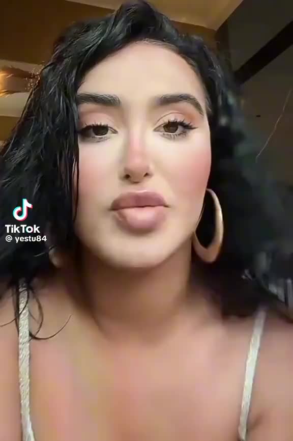 donia somrani (@somramheilu) - Urlebird