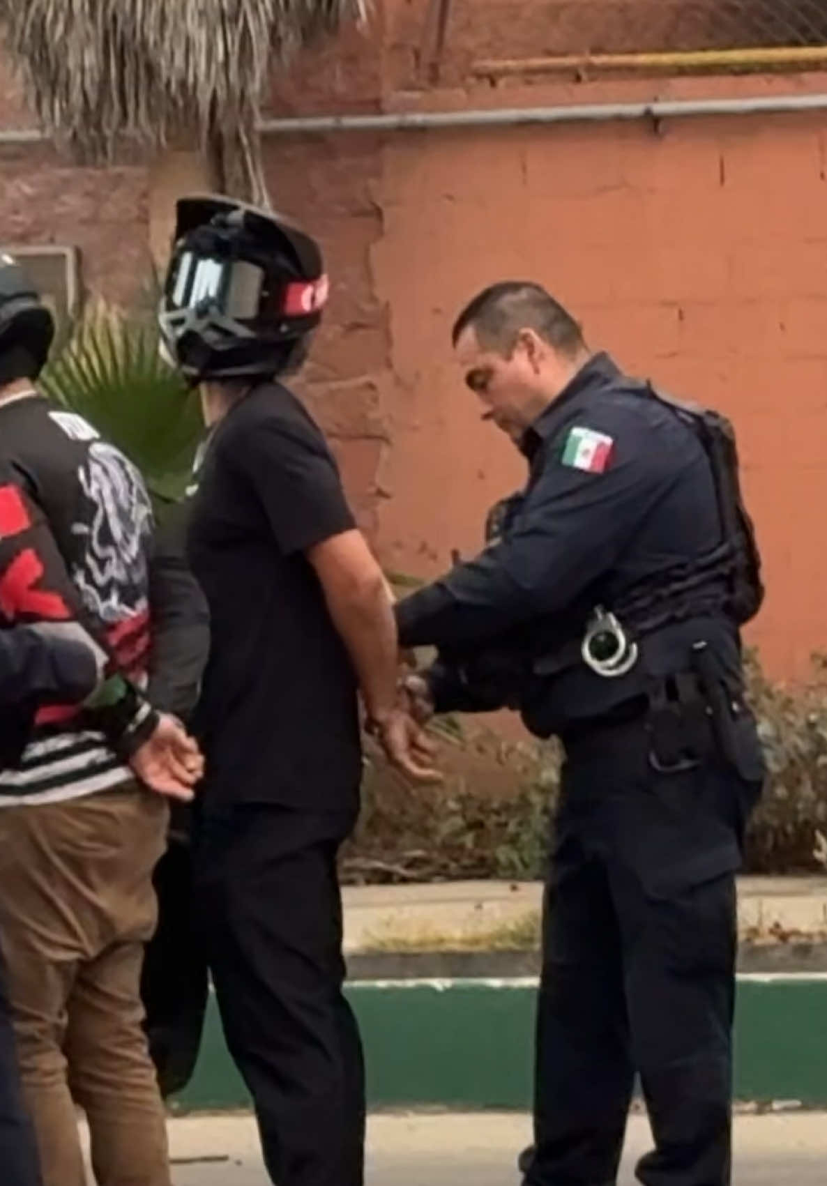 Sur Ronster (@surronster) - Urlebird