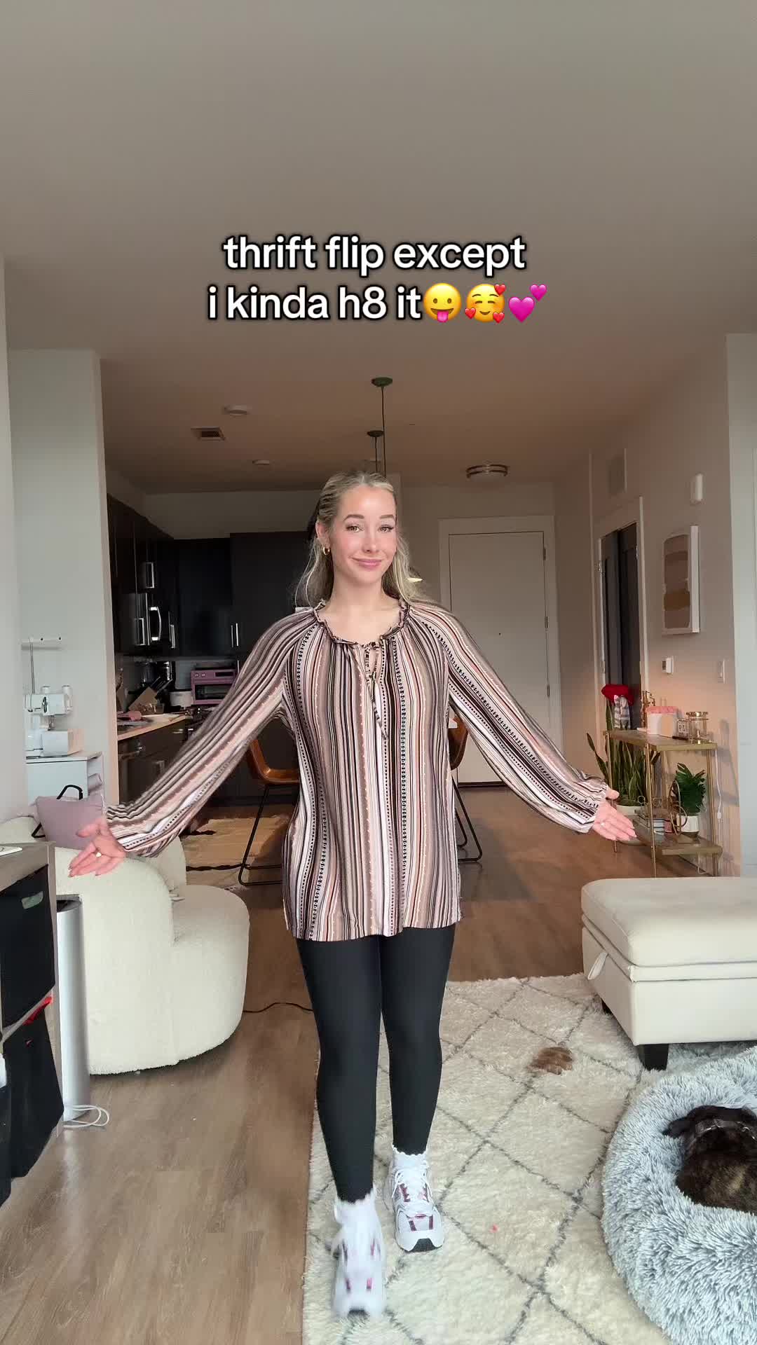 ash :) (@ashleyylreyy) - Urlebird