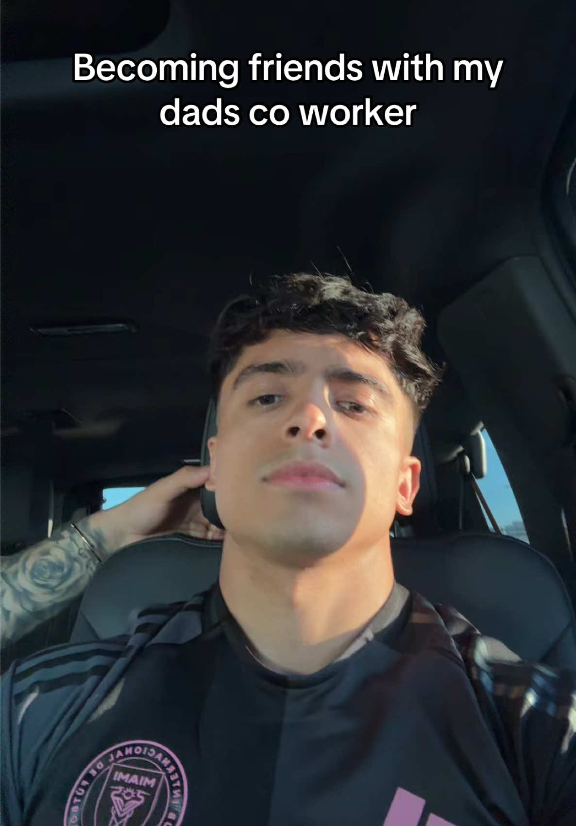 Malik (@itsmalikross) - Urlebird