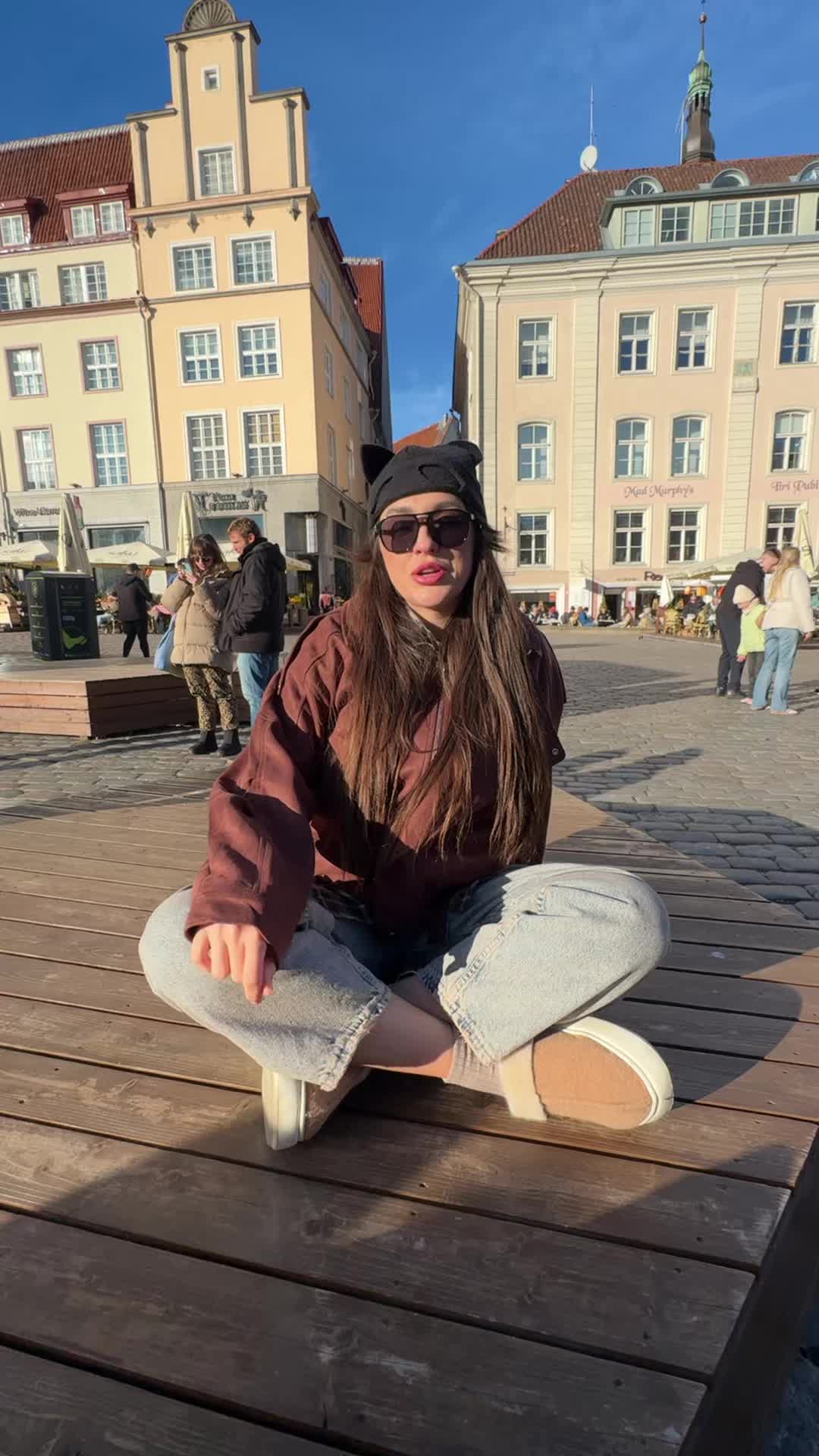 aLyzOo_ (@alyzoo_) - Urlebird