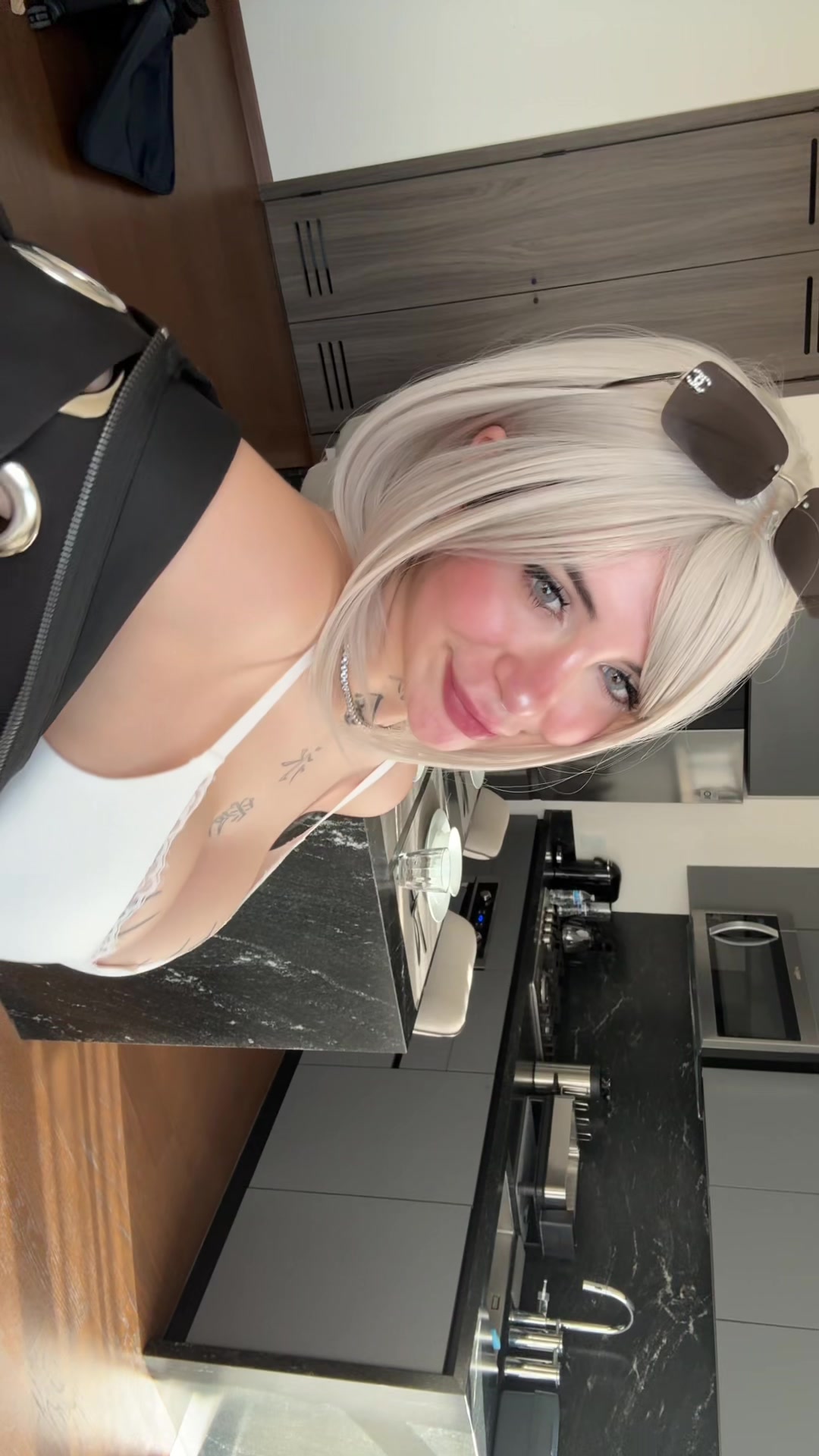 Lilmilk69🦋 (@lilmil.k69) - Urlebird