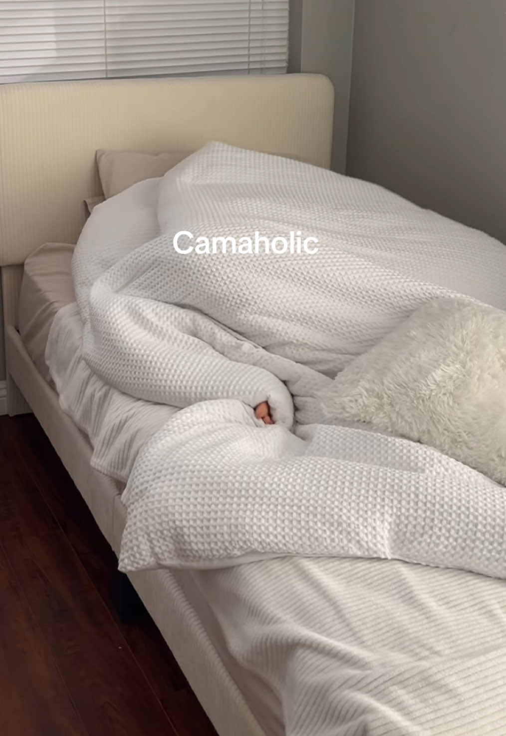 ASMR GRWM FOR A SPOOKY WORK EVENT 🎃 | Beaux ASMR (@beauxasmr4)