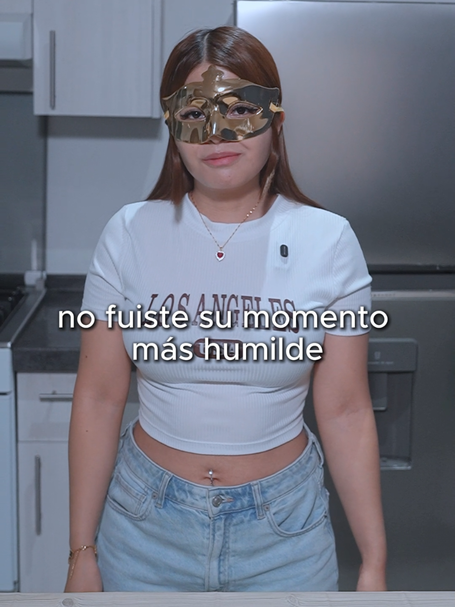 Mia Ashley (@miashleyloo) - Urlebird