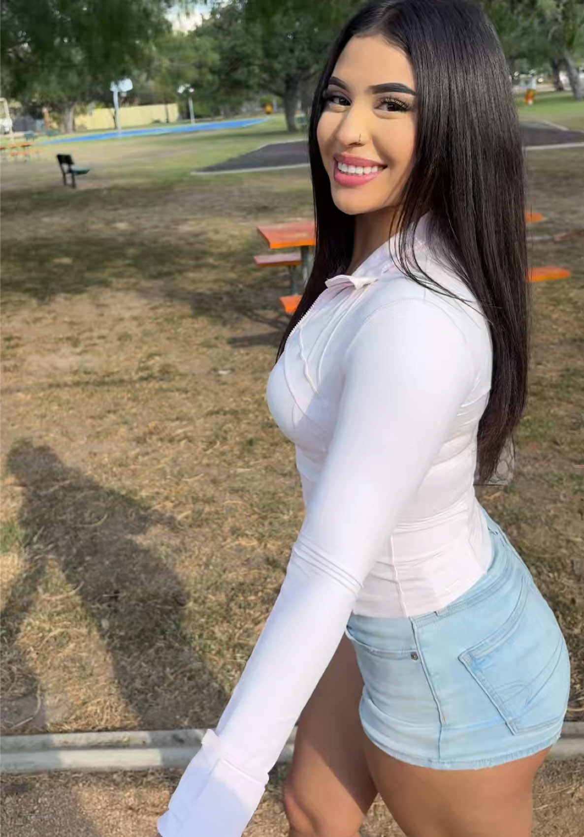 Anahi (@weluvanahi) - Urlebird