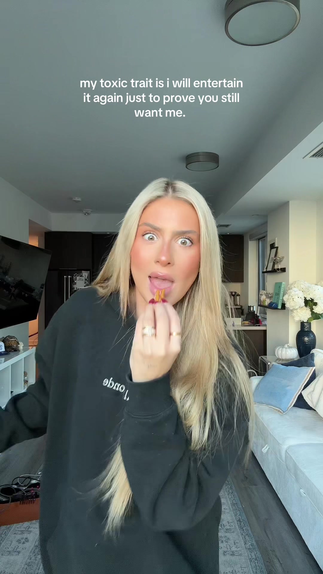 Boom | Tina Kitsune 🦊 (@tina.kitsune)