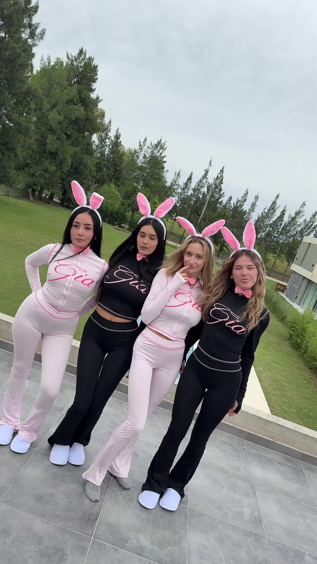 Janice (@janicesochas) - Urlebird