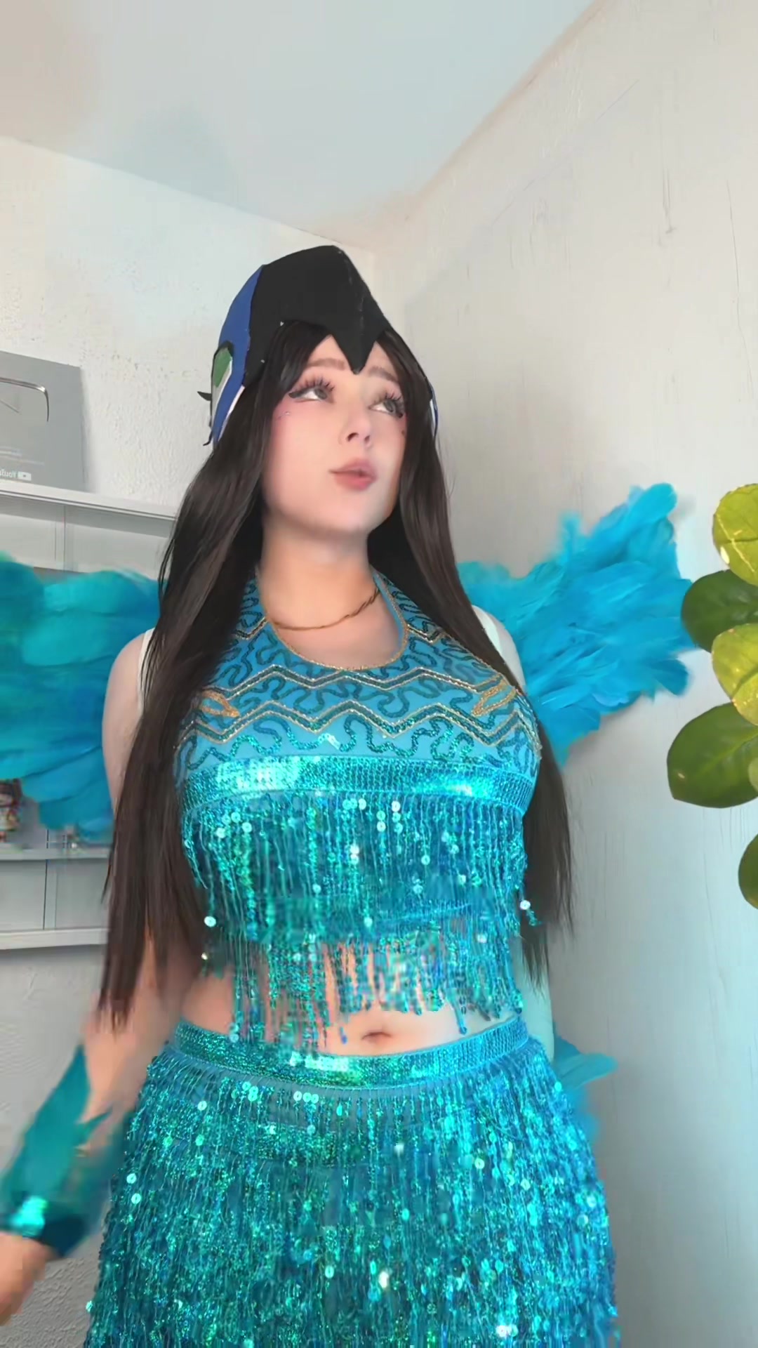 twitch.tv/upminaa (@upminaa.cos) - Urlebird