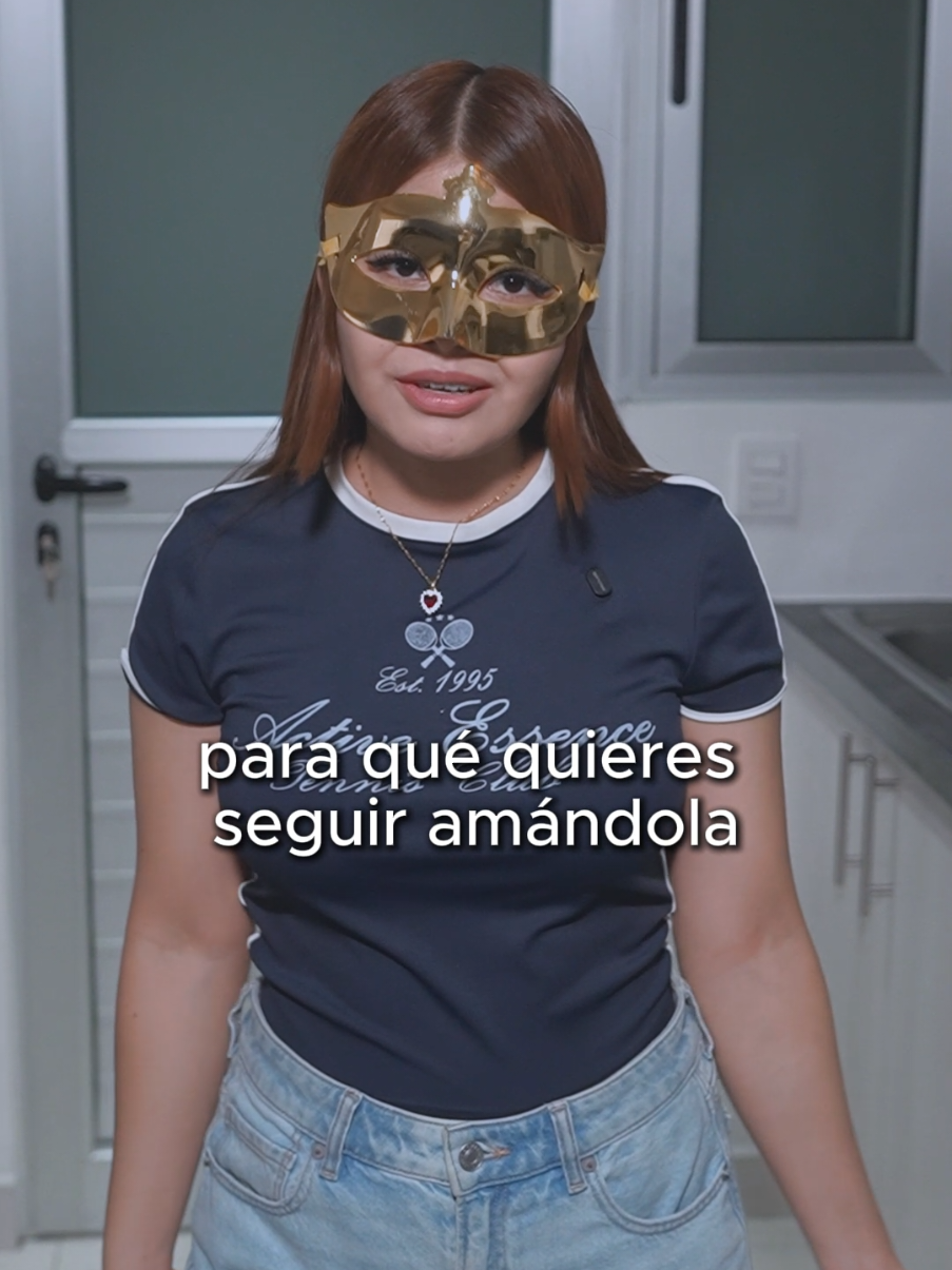 Mia Ashley (@miashleyloo) - Urlebird