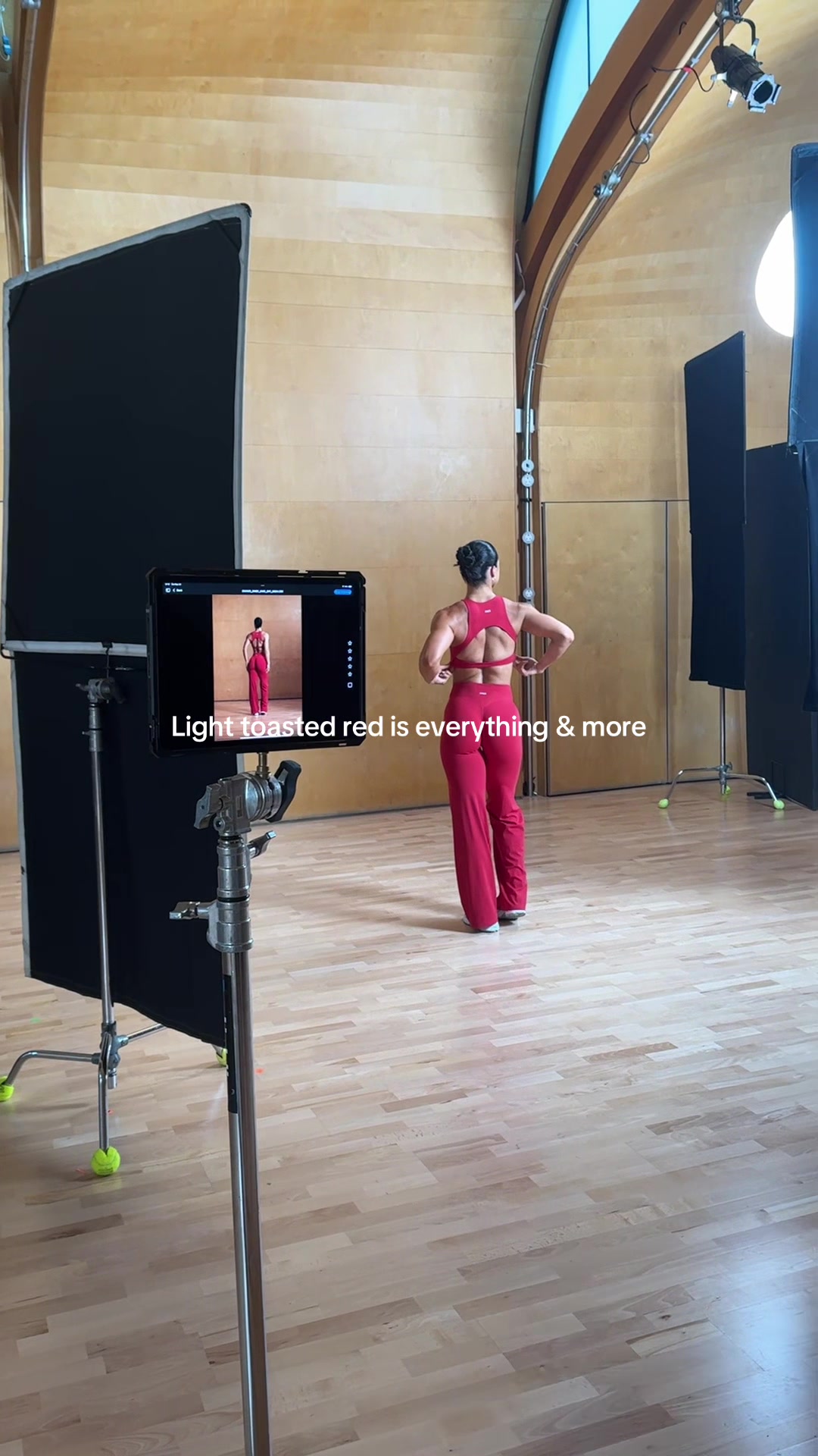 Desi Johnson (@desijohnsonn) - Urlebird