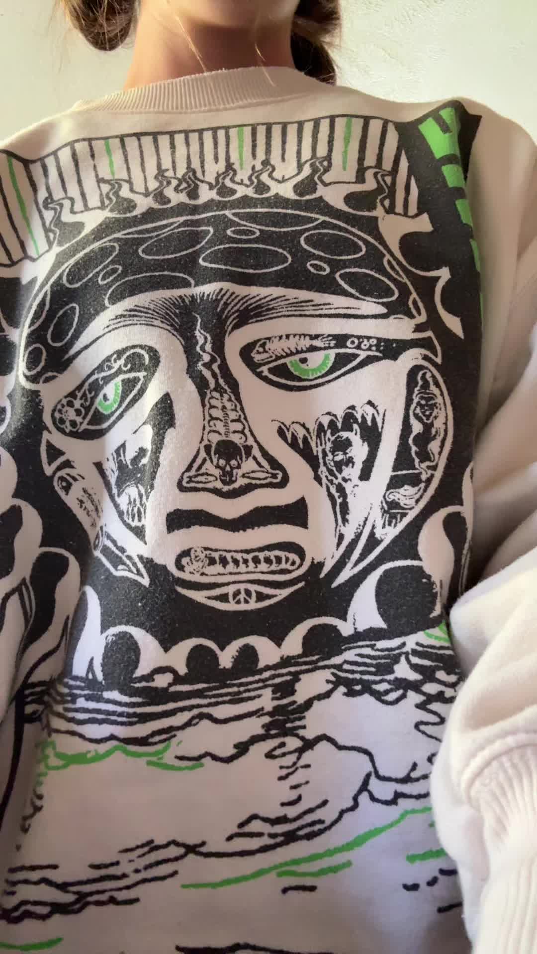 Madeline Mitchell (@madelinemaymitchell) - Urlebird