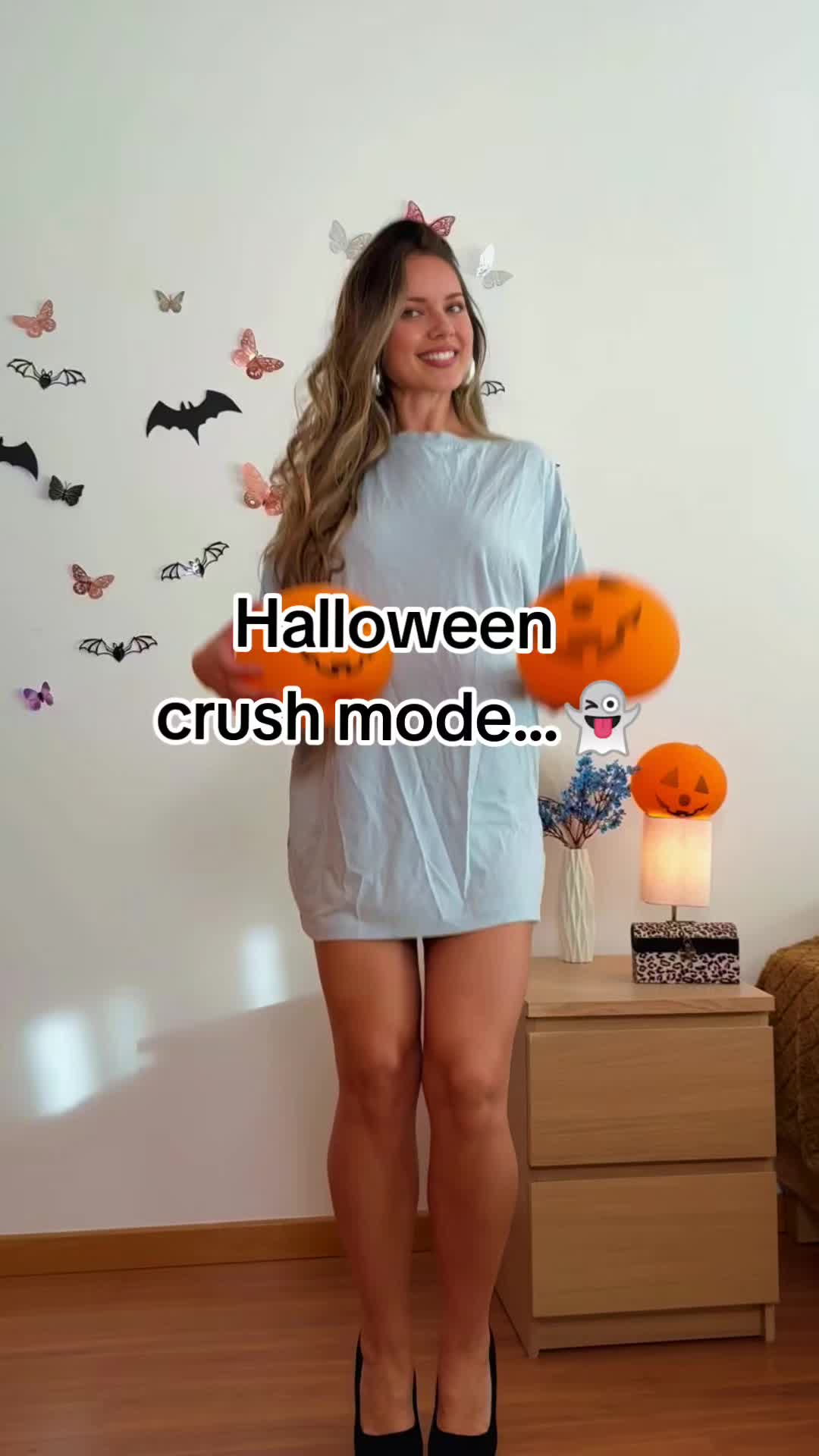 Nina 🧡 (@nina_strong) - Urlebird