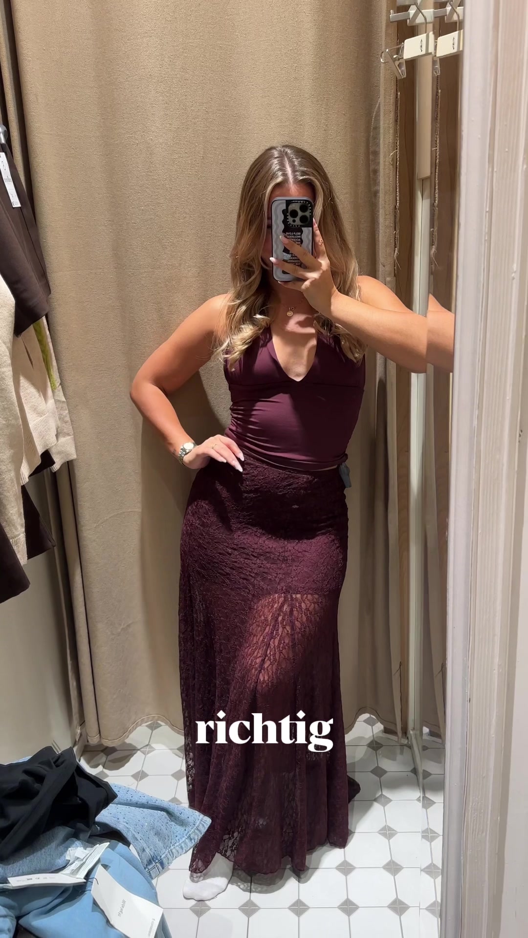 alinaxloves (@alinaxloves) - Urlebird