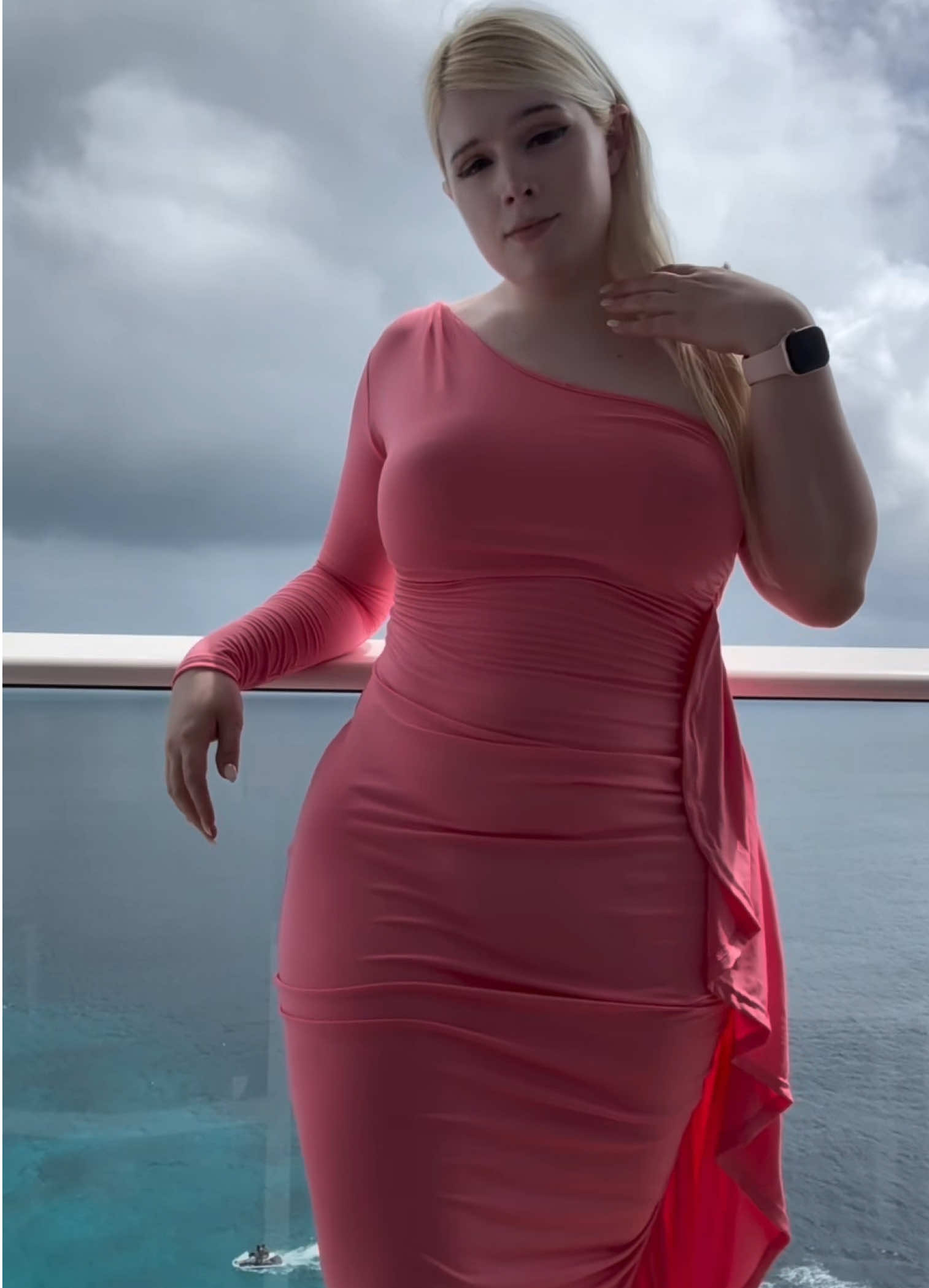 Amanda Rae (@realamandarae) - Urlebird